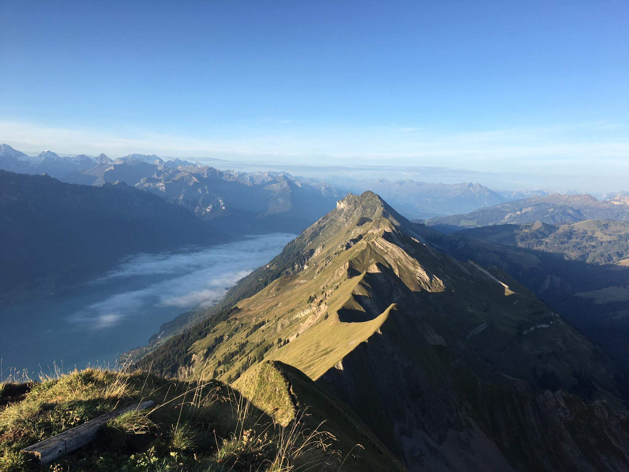 Gratwanderung vom Brienzer Rothorn bis zum Harder Kulm Gratwanderung vom Brienzer Rothorn bis zum Harder Kulm